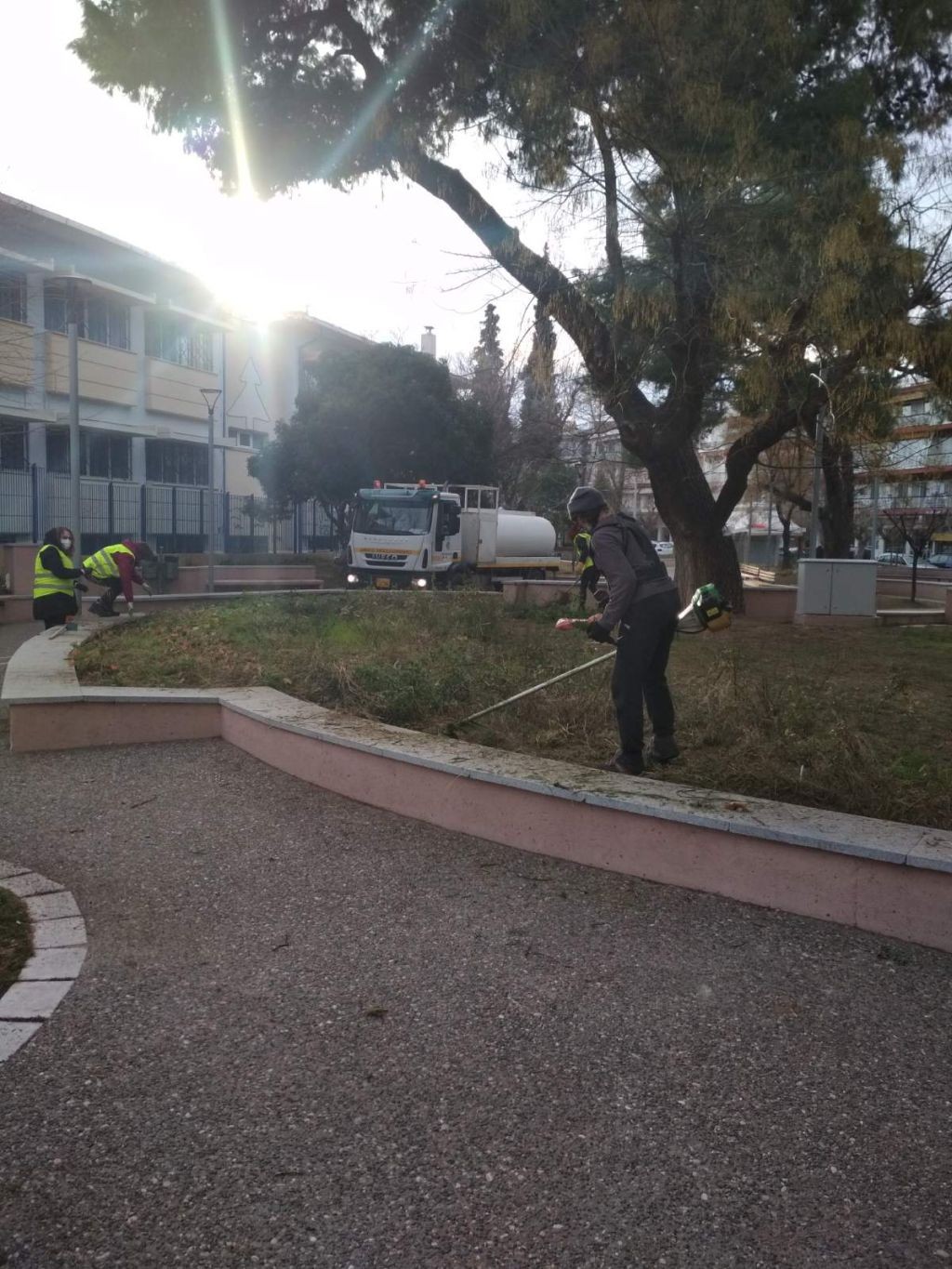 Μικροπαρεμβάσεις στο πάρκο Νίκου Παπάζογλου στη περιοχή του Αγίου ...